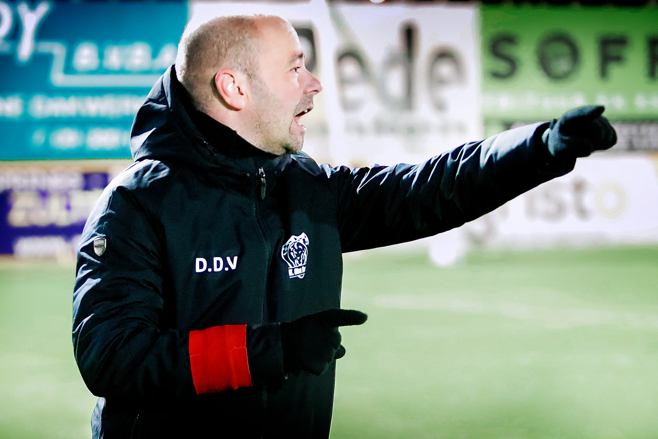 Dimitri De Vlaminck (T2) ziet Olsa kansloos onderuit gaan tegen Petegem ... Dimitri De Vlaminck (T2) ziet Olsa kansloos onderuit gaan tegen Petegem ...