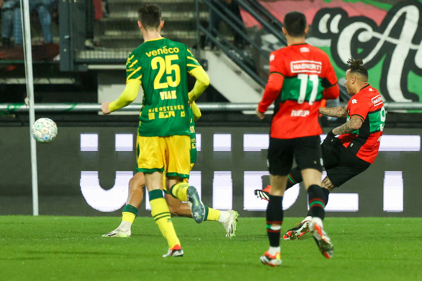 NEC eerste club in halve finales KNVB-beker na ruime zege op ADO Den ...