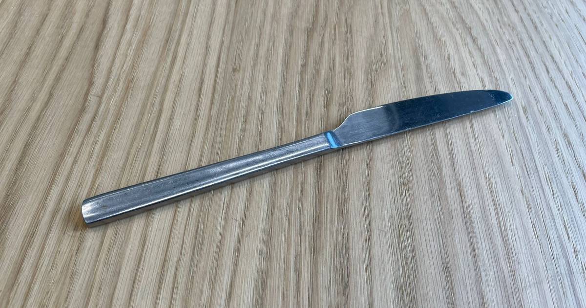 Man (42) dreigt met smeermes in Ulvenhout, opgepakt door agenten met ...