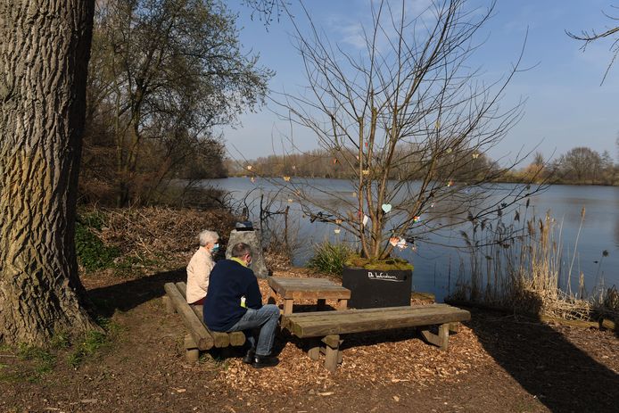 Buren en stad Leuven herdenken Fernand Thomas (68) aan Vijvers van ...