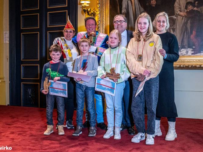 Ook frituuruitbater en carnavalist David herdacht op Aalsterse ...