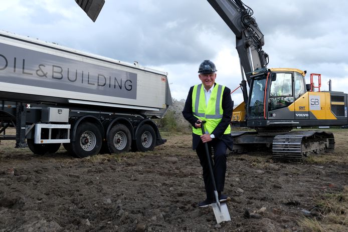 Ignace De Paepe geeft eerste spadesteek sanering ’t Boemekot: “Bouwen ...