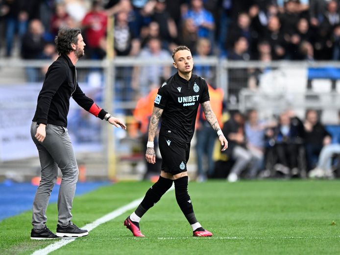 Club-coach Rik De Mil scherp voor Noa Lang: “Hij was te veel met ...