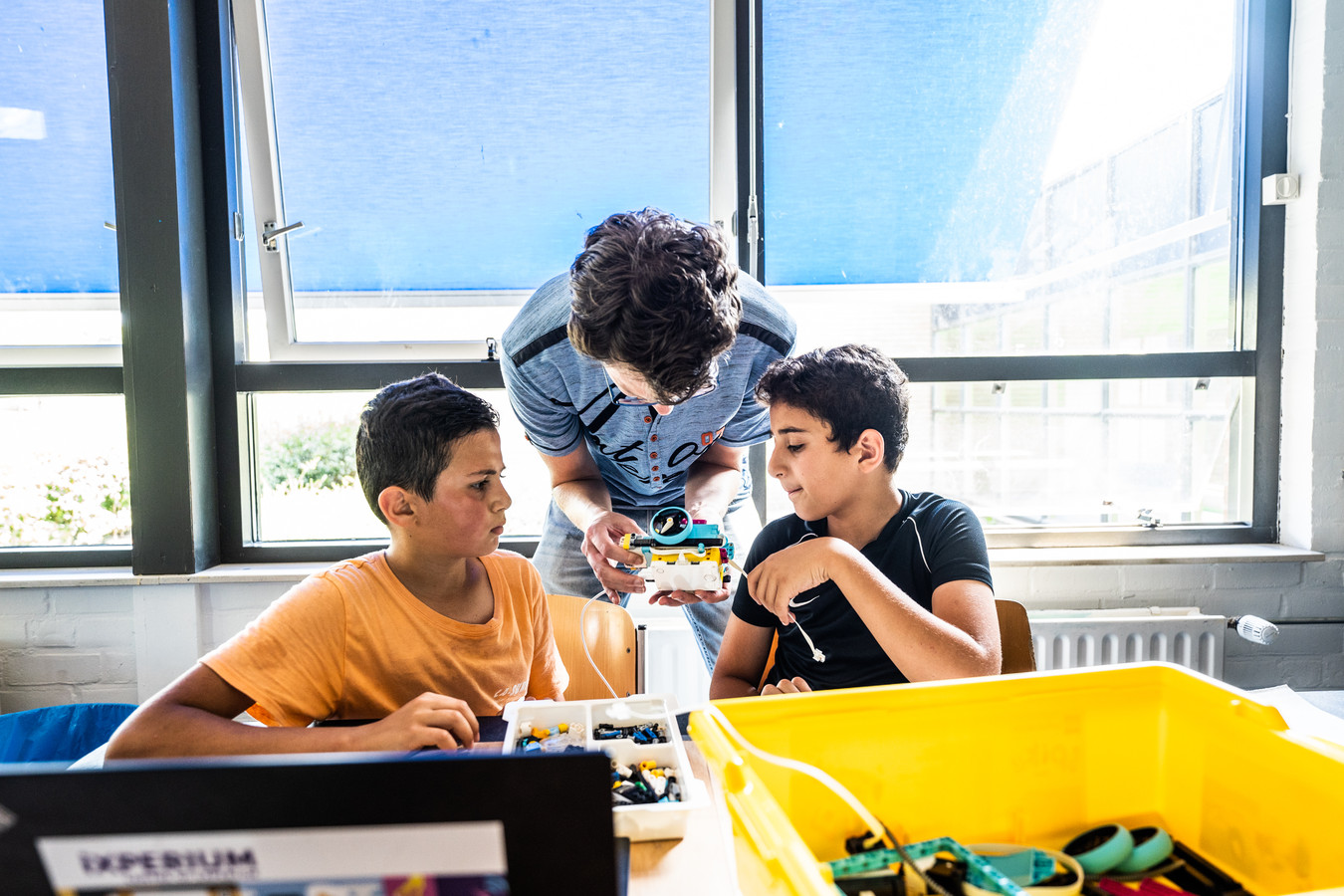 Naar school gaan in de zomervakantie: ‘Het is een vakantie waar je iets ...