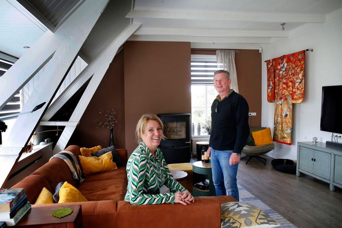 De wc van Heleens huis heeft ophaalklep, met katrollen: ‘Daar aan ...