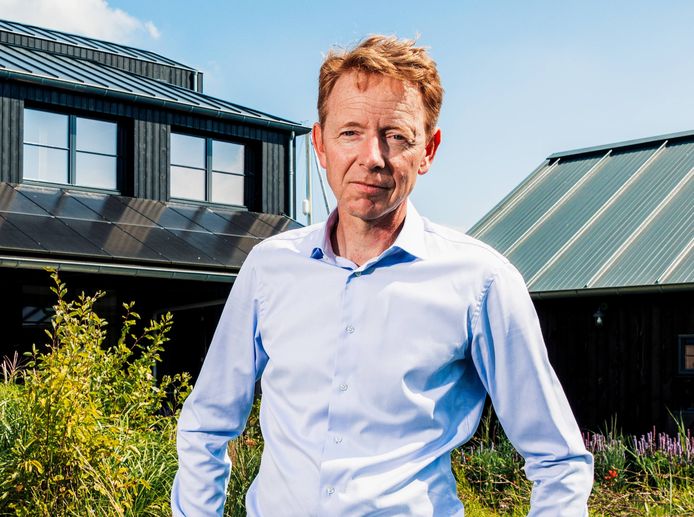 Afzwaaiend weerman Gerrit Hiemstra wil de wereld veranderen: ‘We steken ...