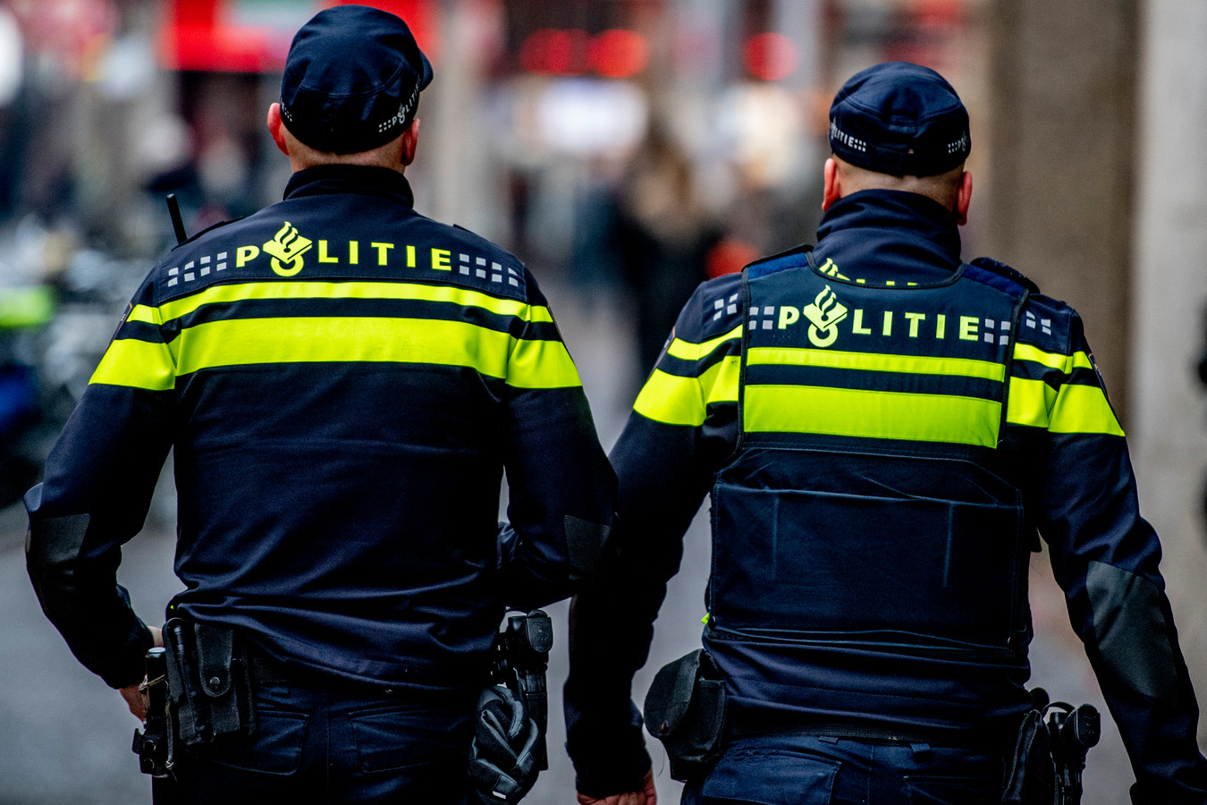 Vertrouwen in politie loopt deuk op door liegende agenten: ‘Echt een ...