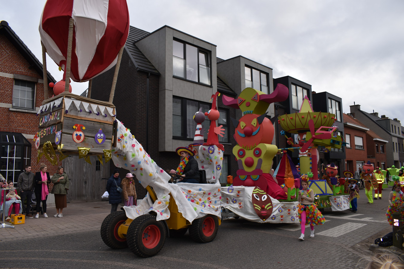 Carnaval in de Kempen en Mechelen: in deze gemeenten trekt een stoet ...