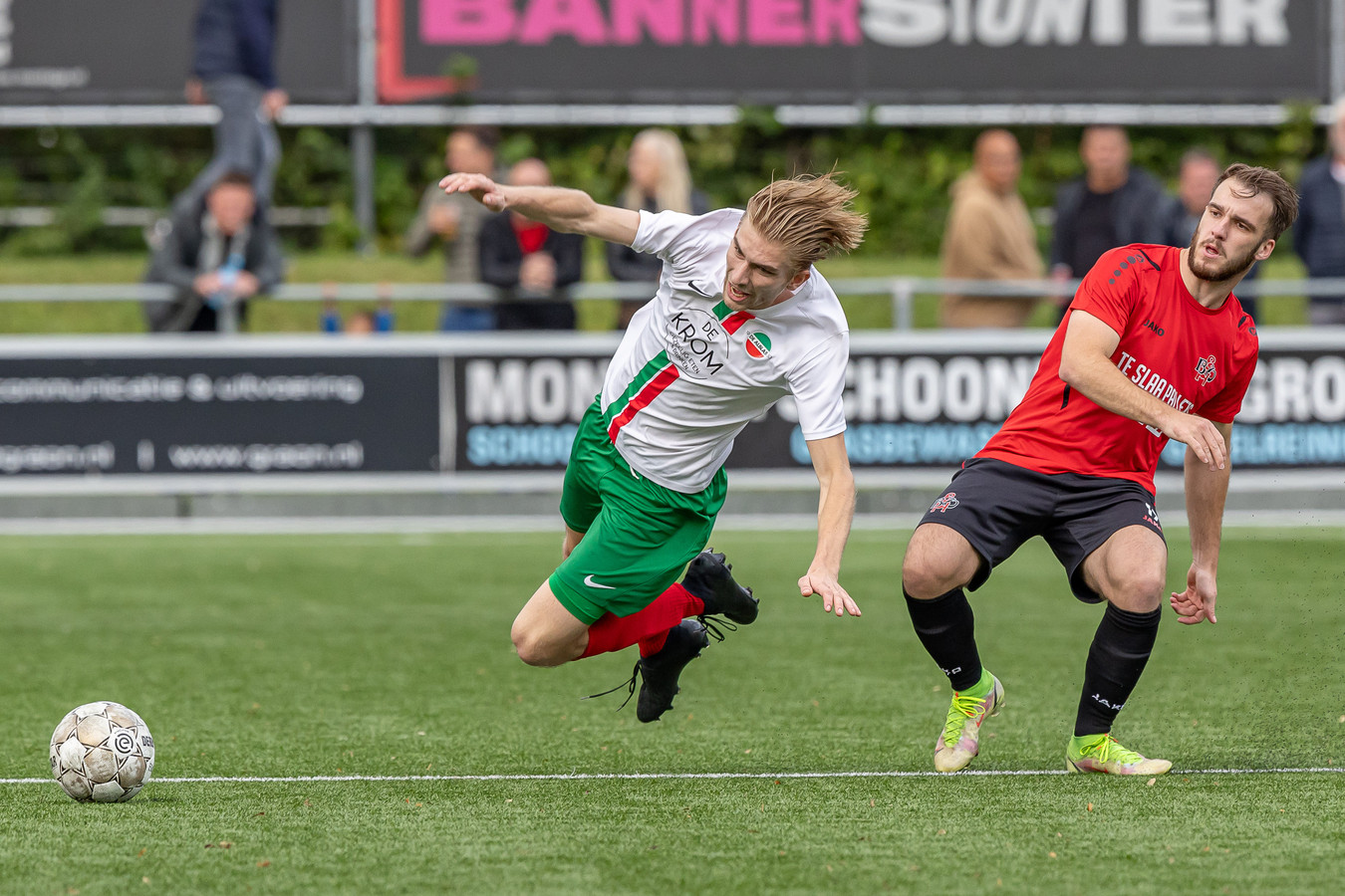 Scorende doelman, keeper die drie strafschoppen stopt en stilgelegde ...