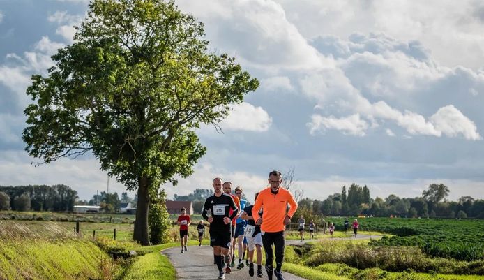 Ontdek Roeselare en zijn deelgemeenten tijdens loop- of wandelroute ...