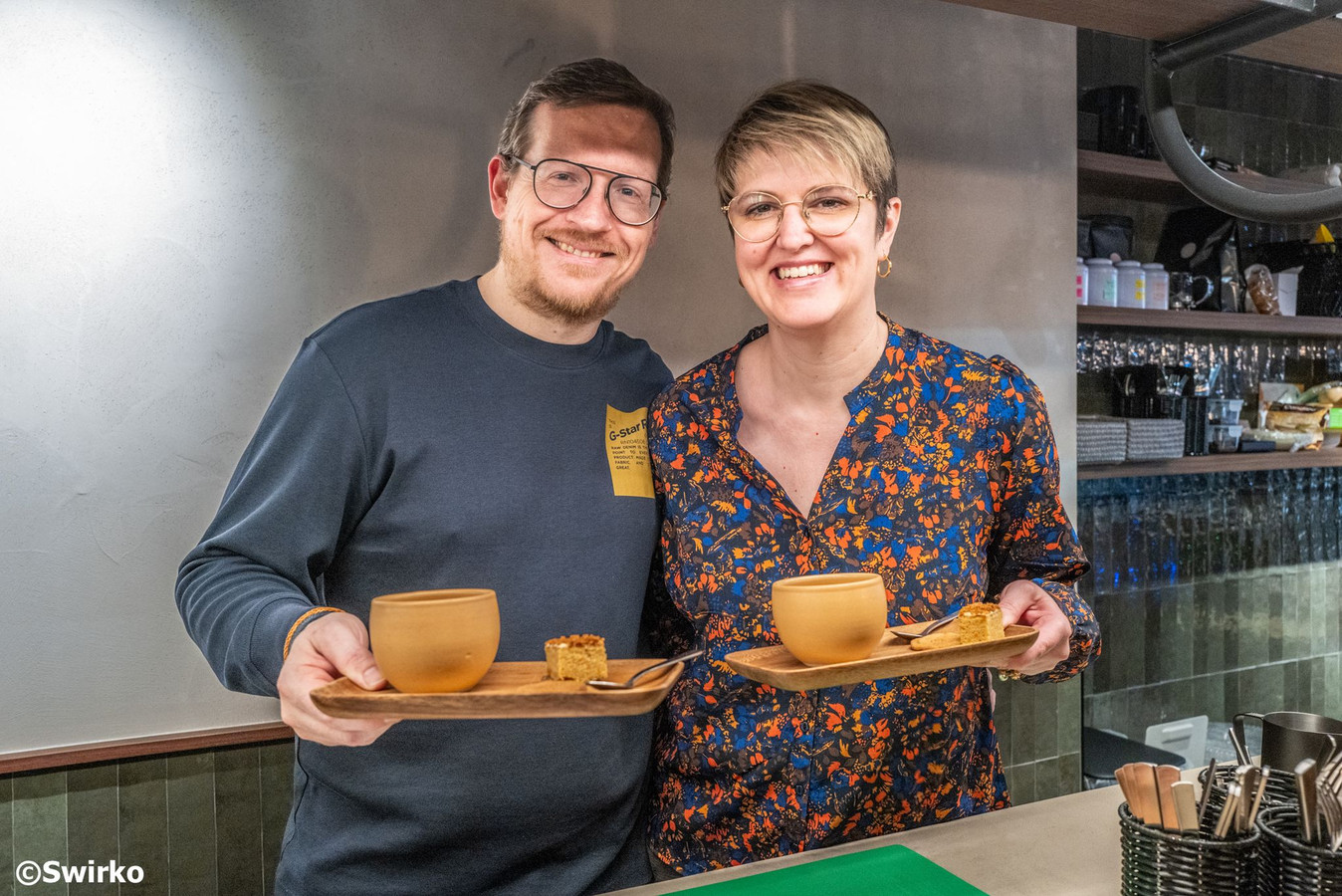 NET OPEN. Gert (41) en Els (41) starten koffiebar Ellies in de Molenstraat | Foto | hln.be