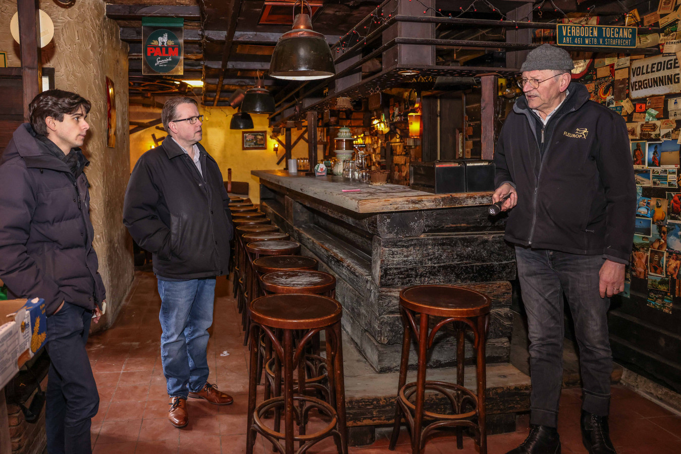 Roemruchte bar Bonaparte wordt christelijk jeugdhonk | Foto | pzc.nl