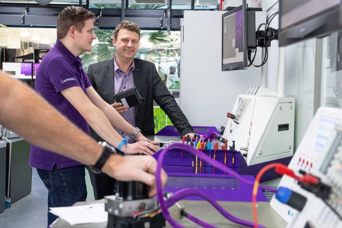 ACtronics uit Almelo breidt elektrorevisie-imperium verder uit met ...