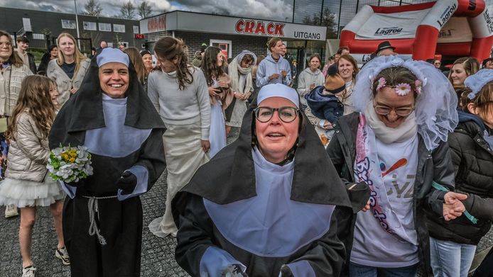 Sien organiseert Runaway Bride na overlijden van echtgenoot: “Ruben en ...