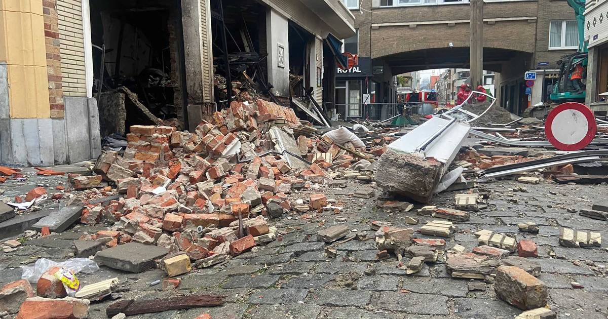 Politie zal buurt hele nacht bewaken na zware gasontploffing in centrum ...