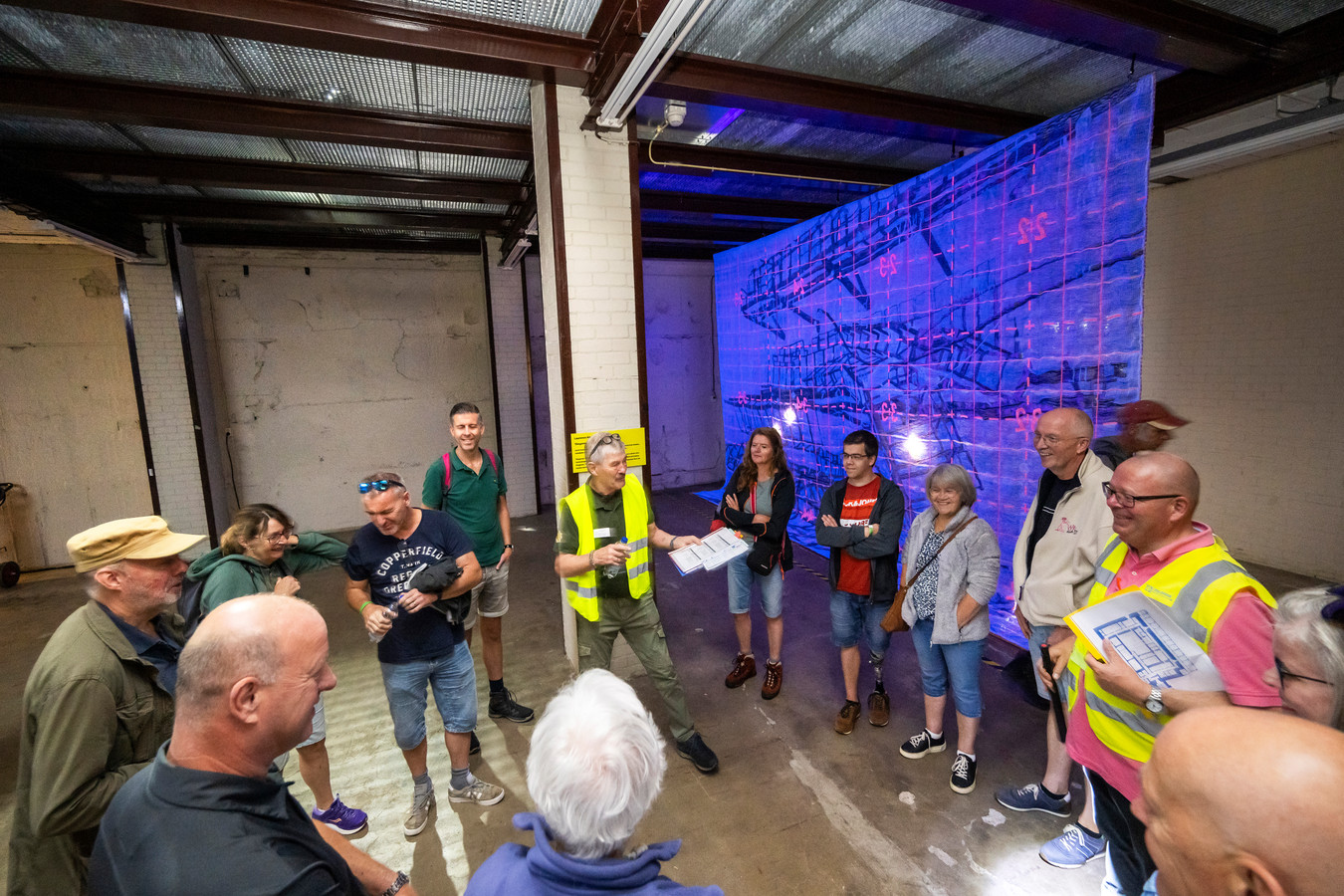 Deze enorme bunker is bijna nooit open, maar nu wel: ‘Ongelooflijk dat ...