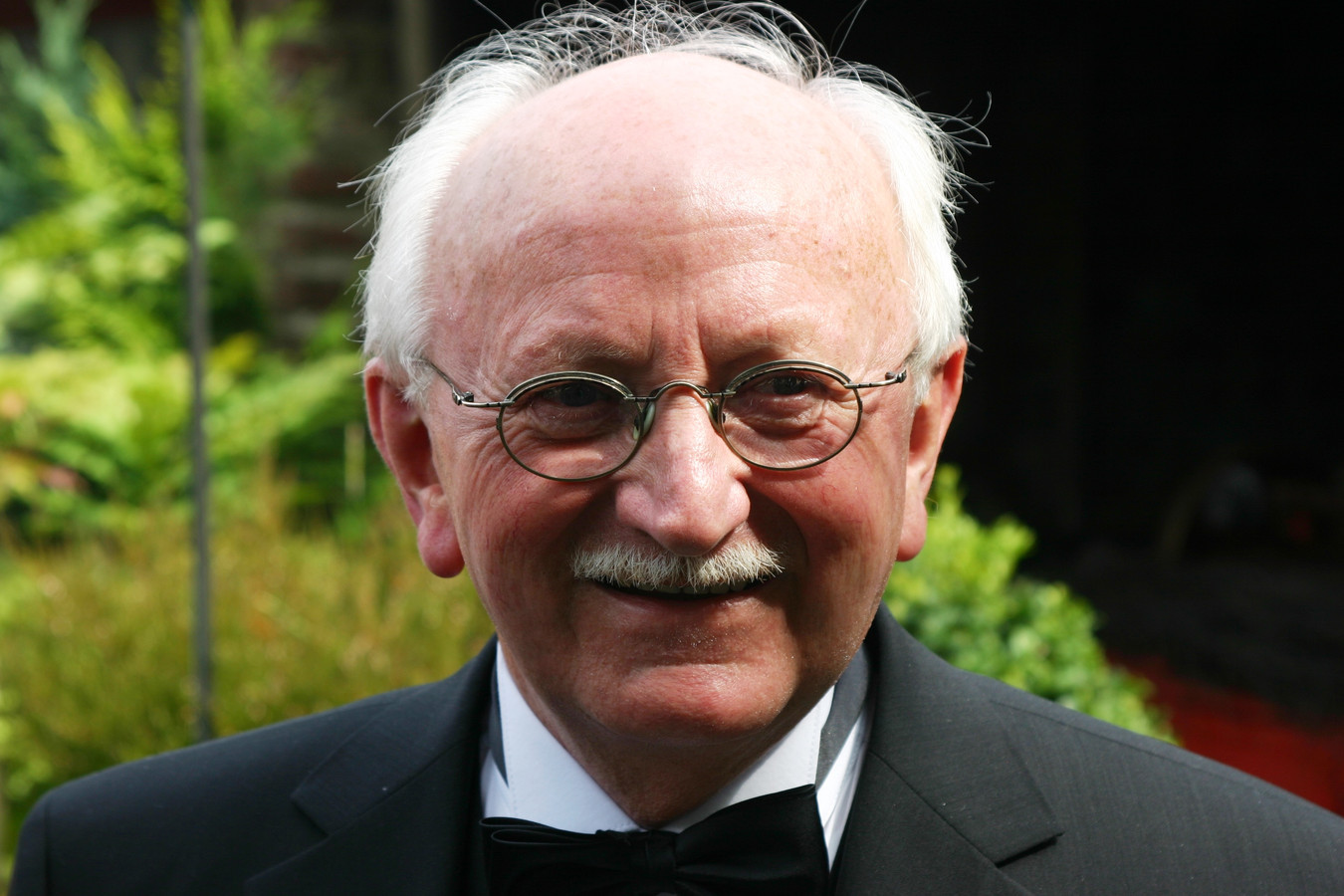 LEVENSVERHAAL. Onderwijzer Joris De Smet of ‘meester snorreke/brilleke ...