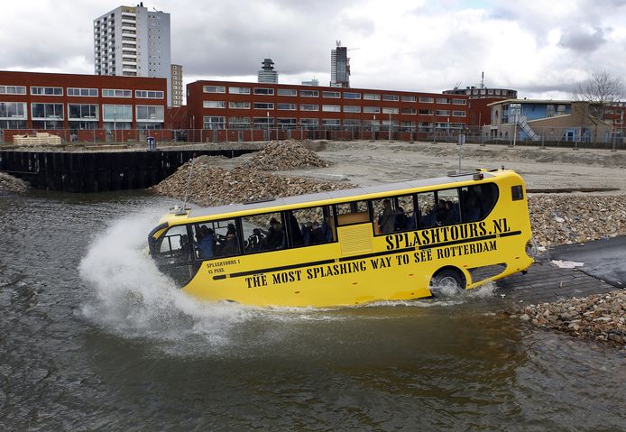 Splashtours gaat het Amsterdamse IJ op | Rotterdam | AD.nl