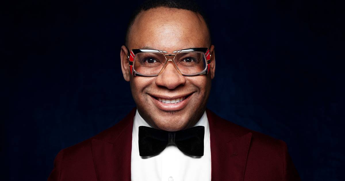 Kijk terug | De week goed beginnen met live comedy: stand-up comedian ...