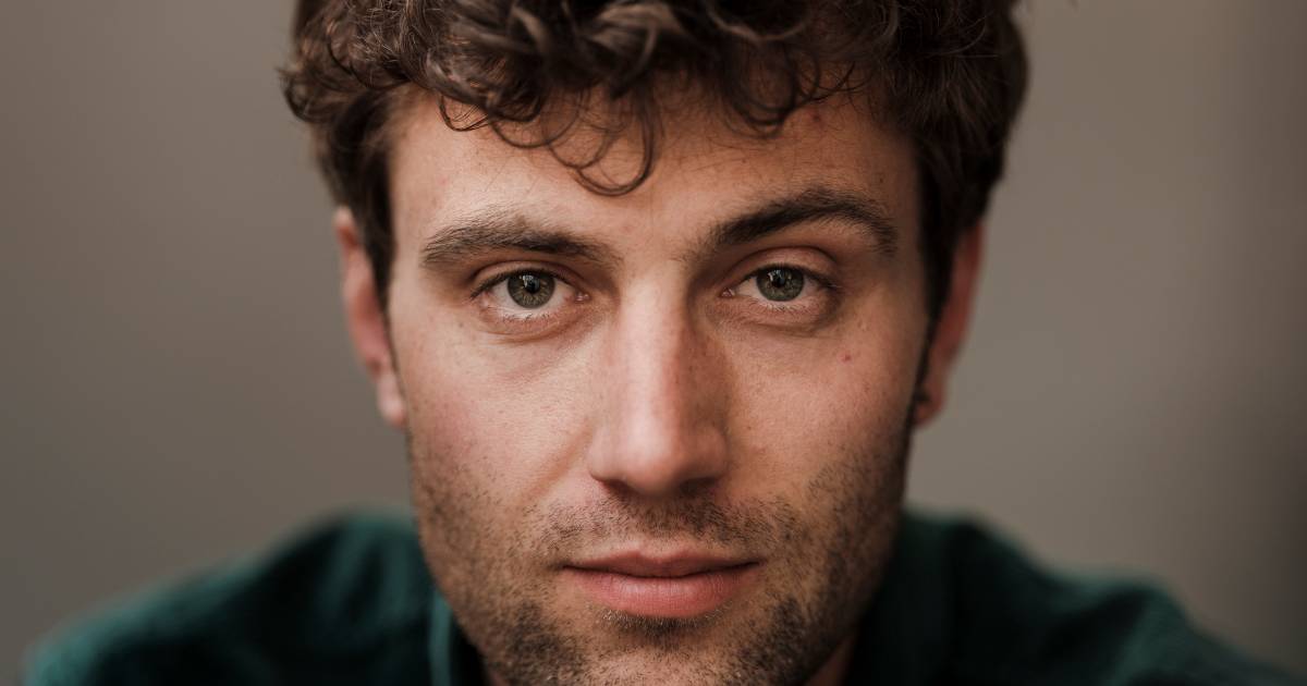 Andreas leert zijn straatarm gestorven vader pas 15 jaar later kennen ...