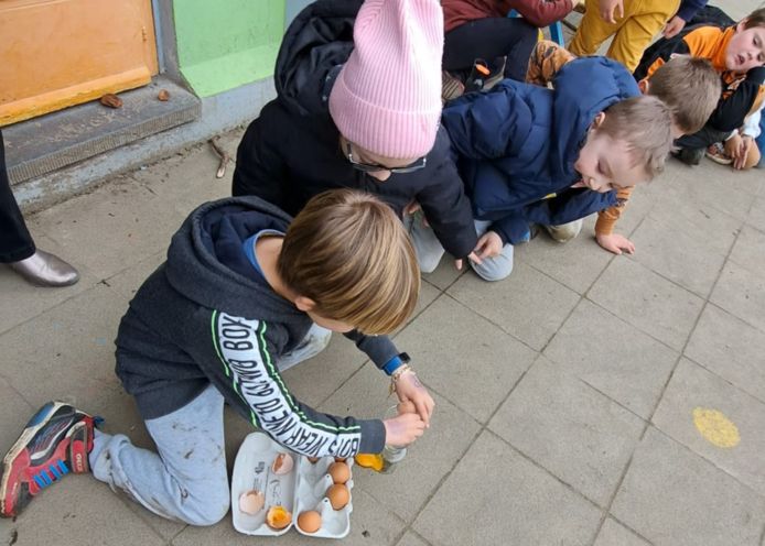In deze school zitten kinderen zo weinig mogelijk in de klas. “Mijn ...