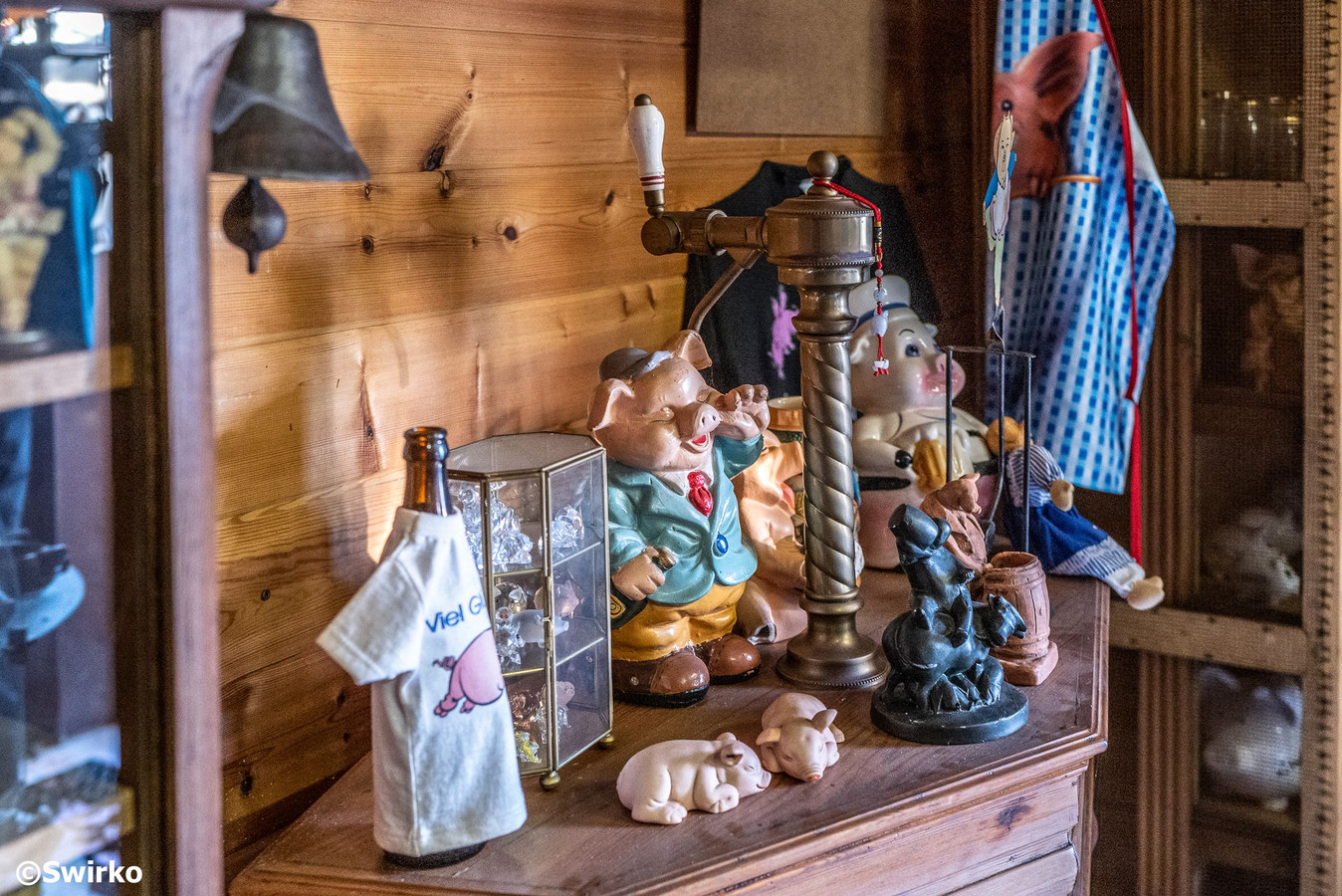 Marc (69) hoopt dat zijn klein ‘Varkensmuseum’ extra boost krijgt na erkenning van Sint ...