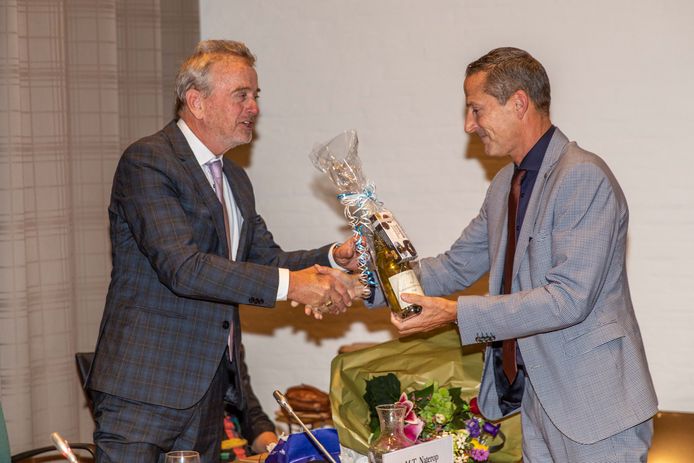 Afscheid Fons Naterop van Kapelle: geen waarnemer die alleen maar op de winkel paste ...