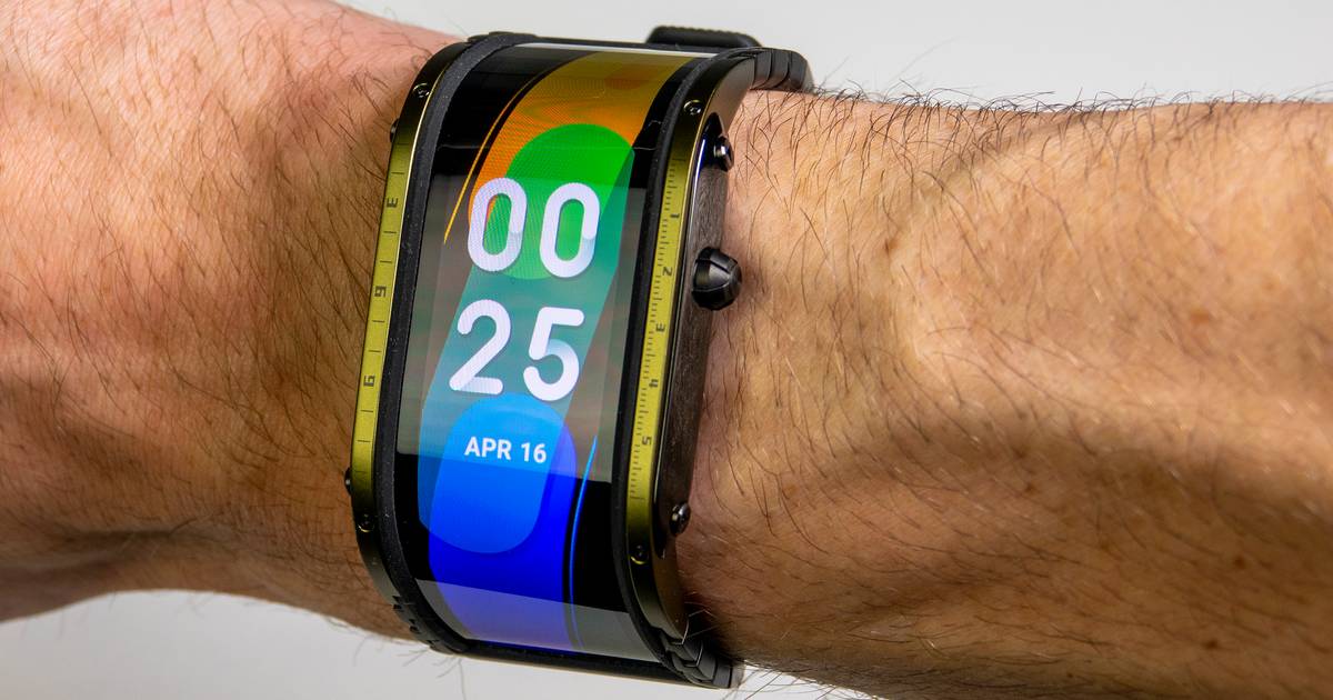 Review: Deze smartwatch lijkt wel uit een scifi-film te komen | Tech ...