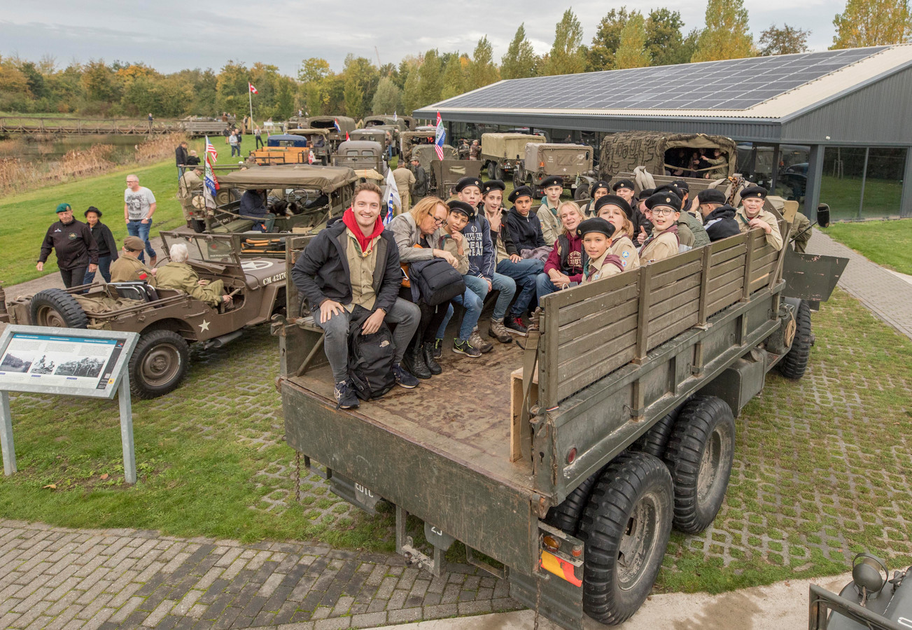 Oorlog in Oekraïne is geen moment ver weg bij herdenking Sloedam | Foto ...