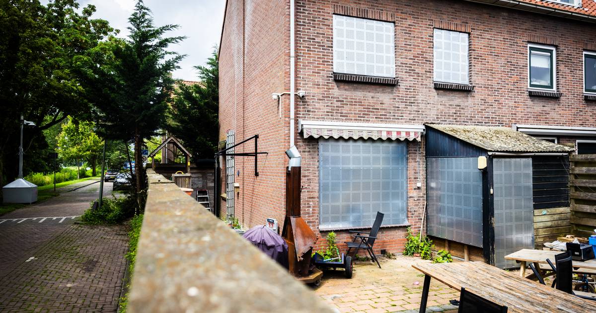 Woning pleegouders 10-jarig meisje uit Vlaardingen opnieuw doorzocht na ‘nieuwe informatie ...