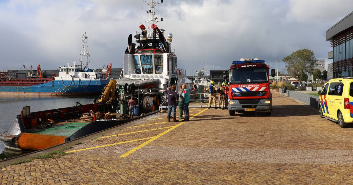 Brand aan boord van sleepboot in Vlissingse haven | Vlissingen | pzc.nl