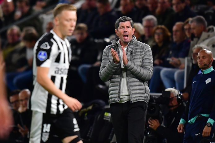 Heracles-trainer Erwin van de Looi weet, na een sterke reeks, waar nu het grootste gevaar ligt ...