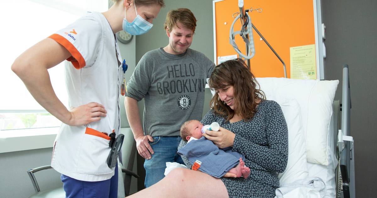 REPORTAGE. Het leven zoals het begint op een kleine materniteit: “De papa krijgt soms een duw ...