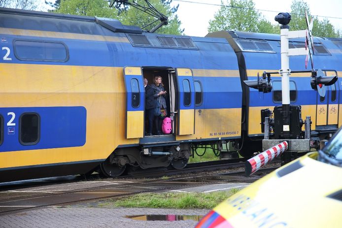 Trein ontspoort na botsing Wouw | Treinbotsing Wouw | bndestem.nl