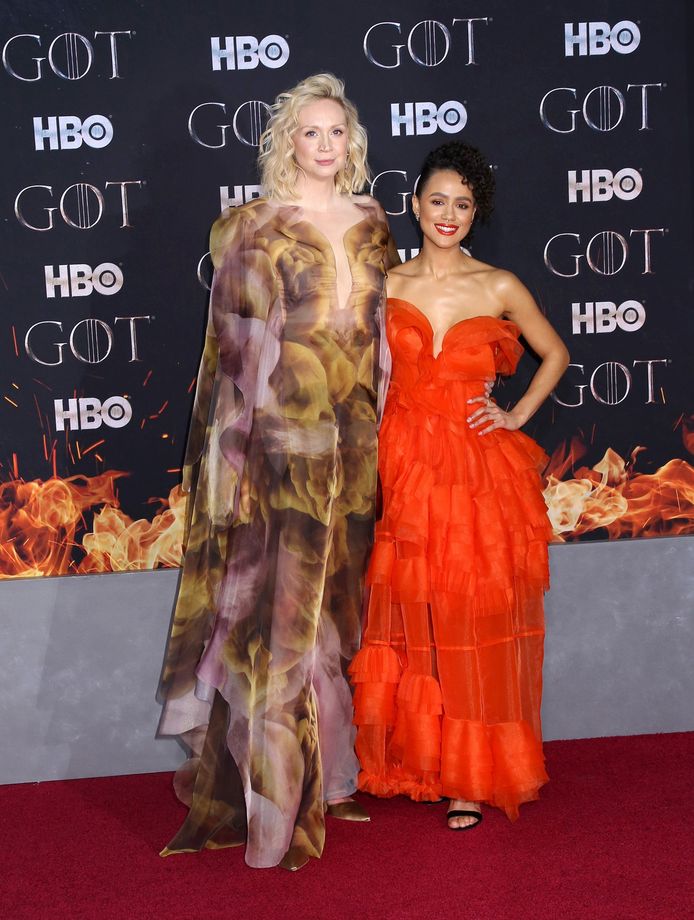 IN BEELD. Cast ‘Game of Thrones’ schittert op de rode loper, de draken ...