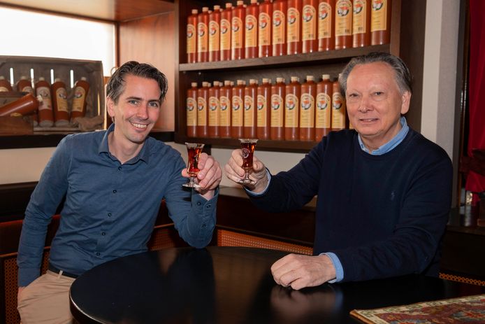 Van 100 kruiken in 1973 naar 500.000 liter nu: Tilburgs bekendste ...