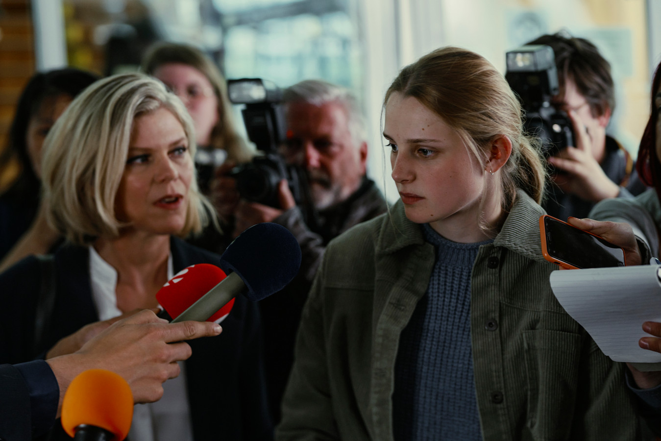 Lou Miller, dochter van An Miller en Filip Peeters, schittert in ‘De ...