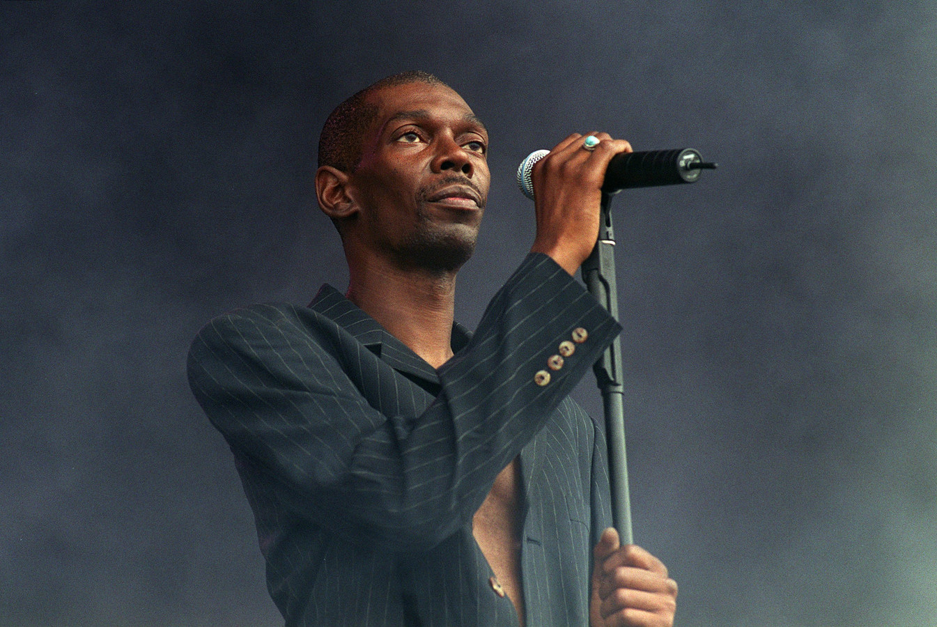Maxi Jazz, zanger van danceformatie Faithless, op 65-jarige leeftijd ...