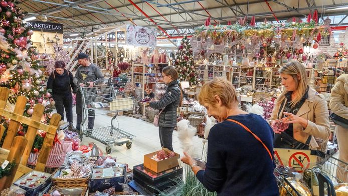 Floralux pakt uit met kerstdorp van 2500m², blikvanger is kersttrein ...