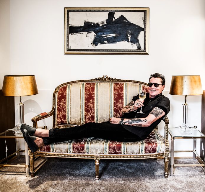 Barry Hay 'doet' André Hazes: het moet niet gekker worden | Show | AD.nl