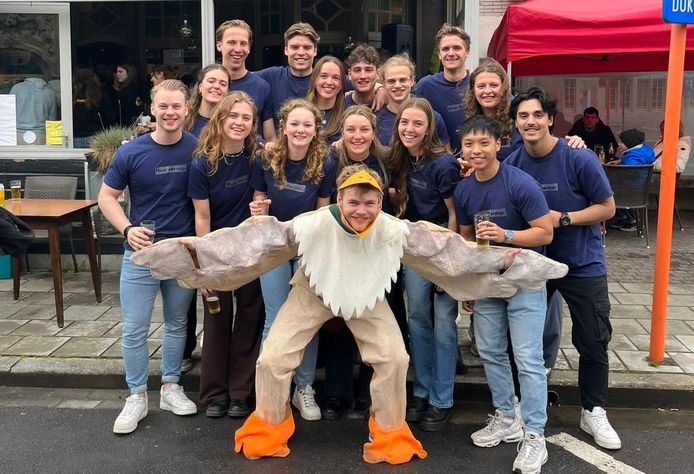 Jarmo (21) uit Eindhoven is kampioen Meeuwenschreeuwen: ‘Je moet er ...