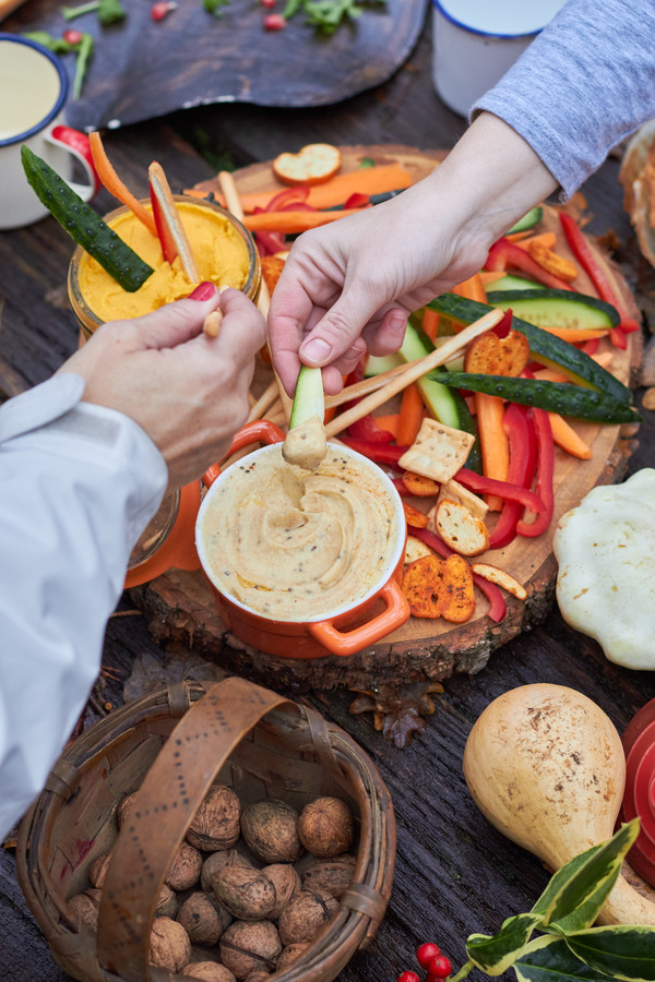 Eén van de oudste traditionele gerechten in de Provence: rauwe groenten ...