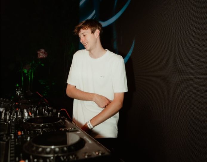 Jasper Verhulst als DJ Hide N Seek in finale DJ-contest MNM ...