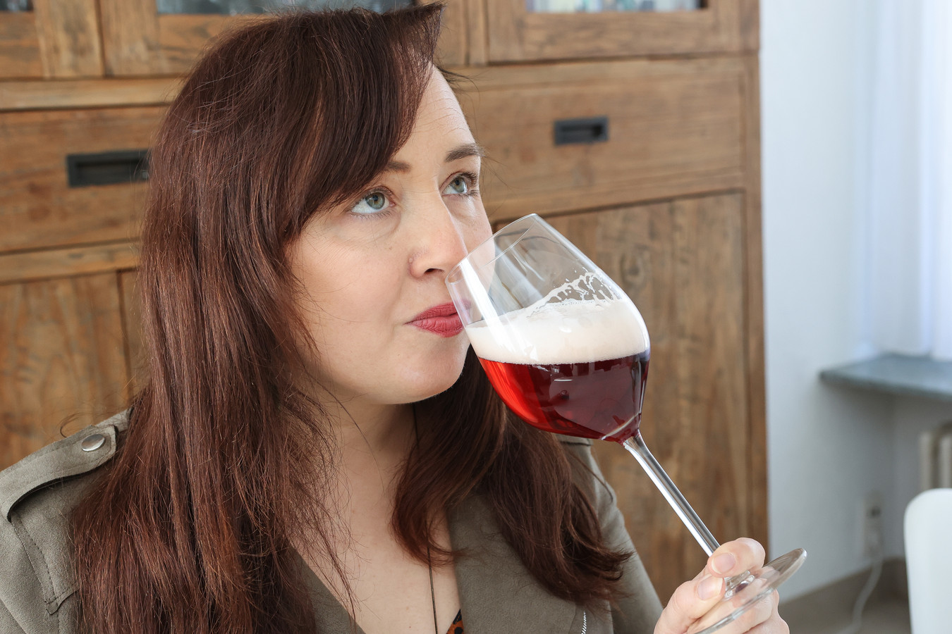 Cara nu ook verkrijgbaar in spotgoedkope blond- én fruitversie. Maar ...