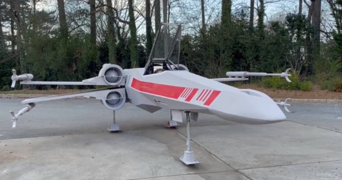Amerikaan bouwt een levensgrote 'Star Wars' X-wing fighter: "Nu ga ik ...