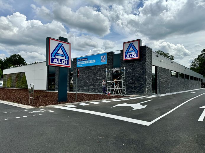 Na half jaar heropent ALDI de deuren in Schilde: klanten winkelen in gloednieuwe supermarkt ...