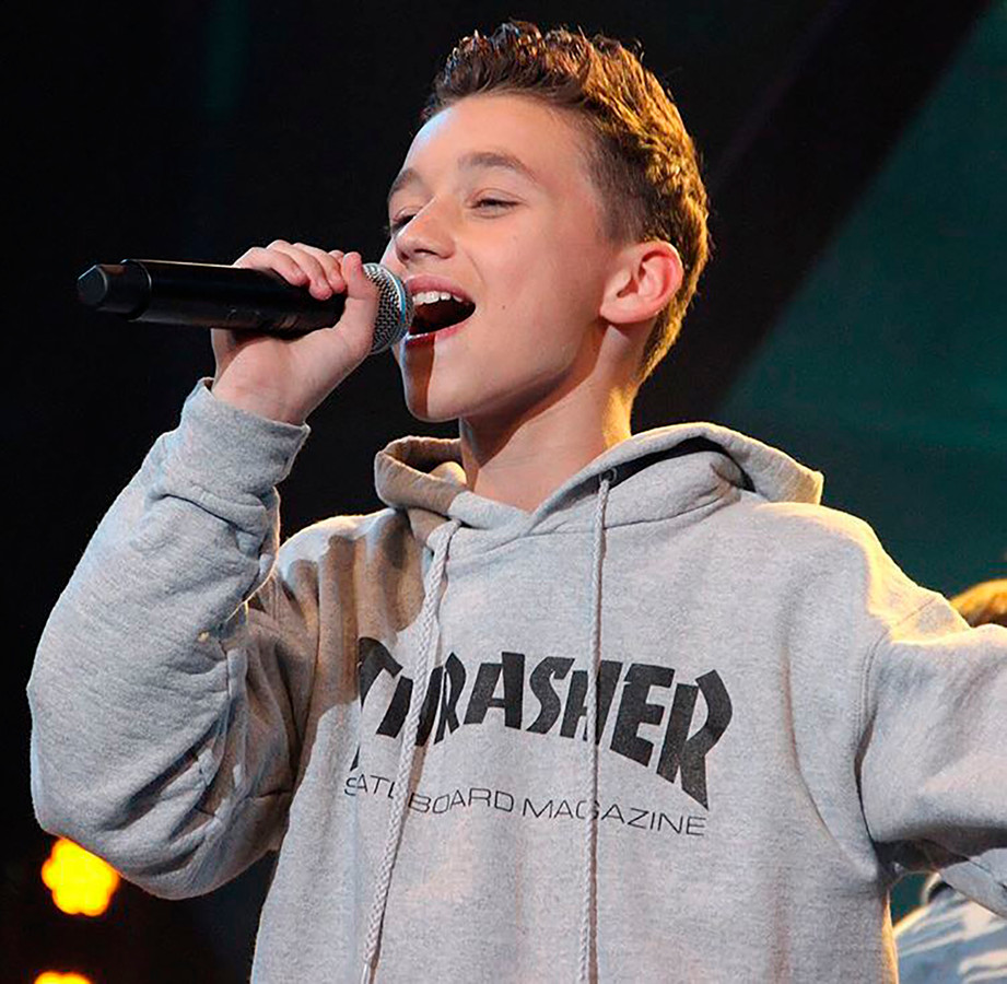 Songfestivalganger Max in het zonnetje gezet op Gertrudis College ...