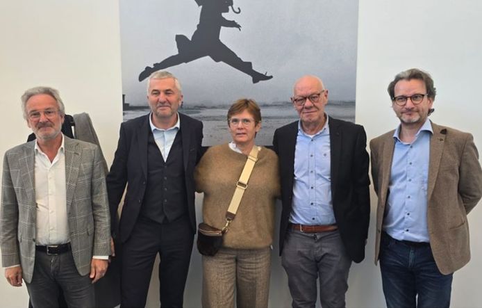 Prosafco neemt Beroepskleding Landuyt over | Roeselare | hln.be