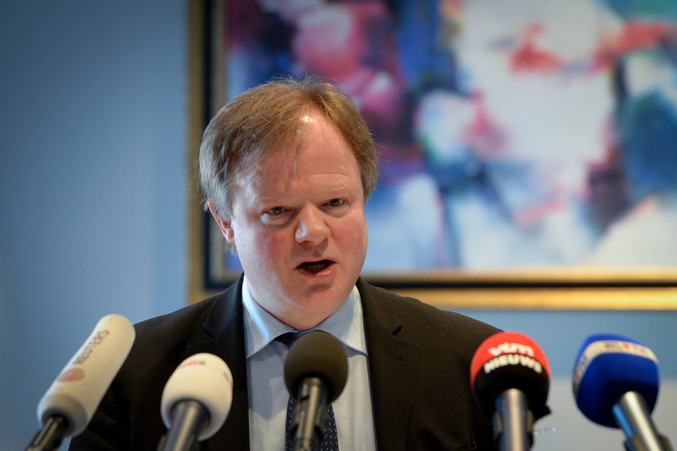 Topdokter Stefaan Van Gool knoeide met studies, maar patiënten ...