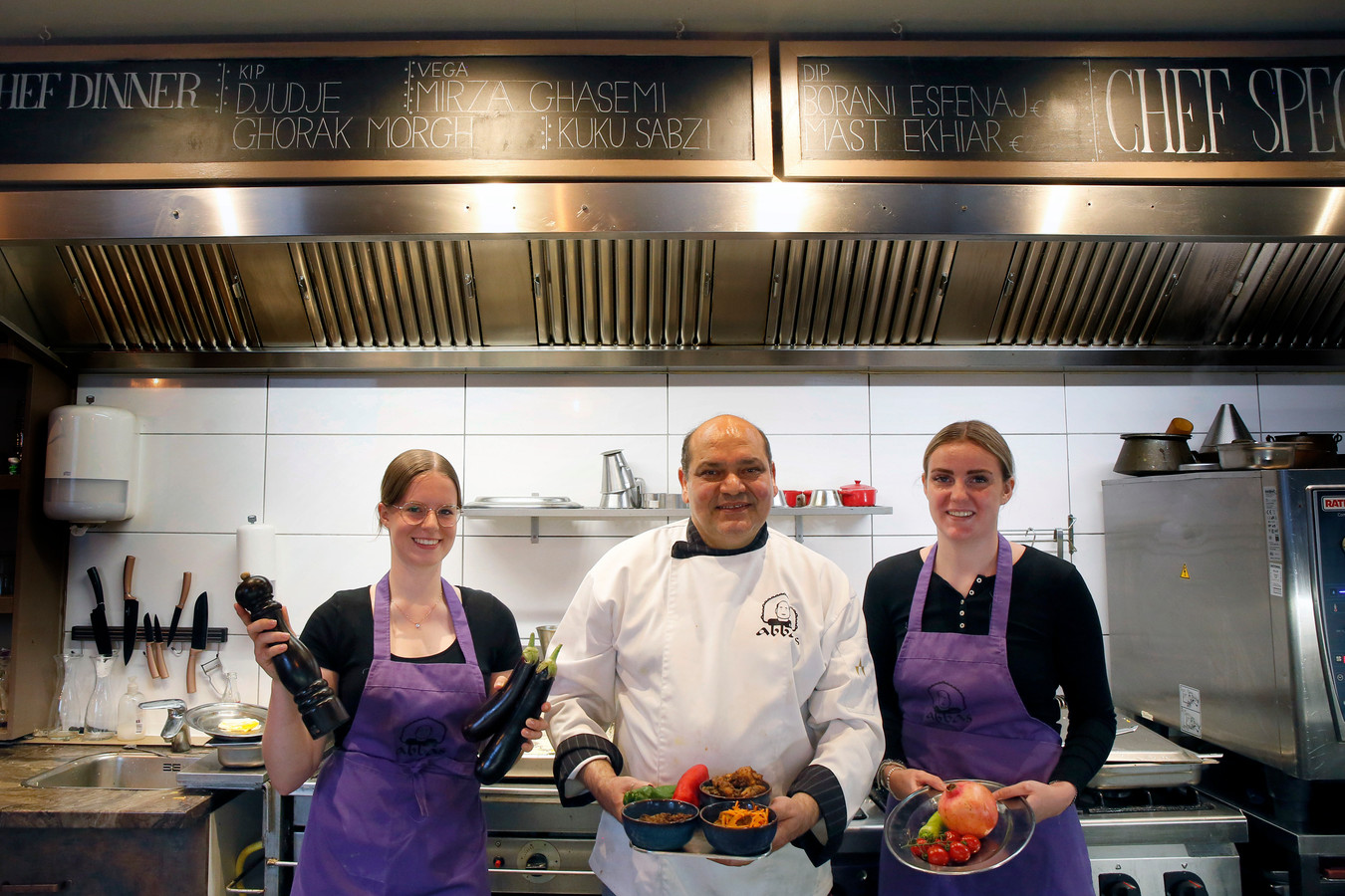 De filosofie van chef Abbas: ‘De Perzische keuken is als een Perzisch ...